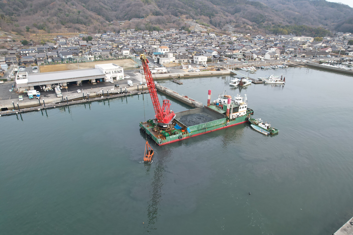 1-2.113-96-1.113-1-4.113-91-11 公共 漁港工事（浚渫） | 天野産業株式会社 | 岡山の海上工事・土木工事・建築工事の技術企業